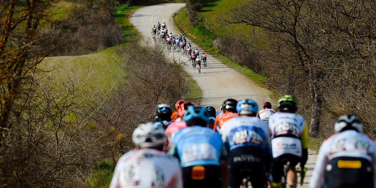 The stars are ready to shine on the Crete Senesi - www.strade-bianche.it